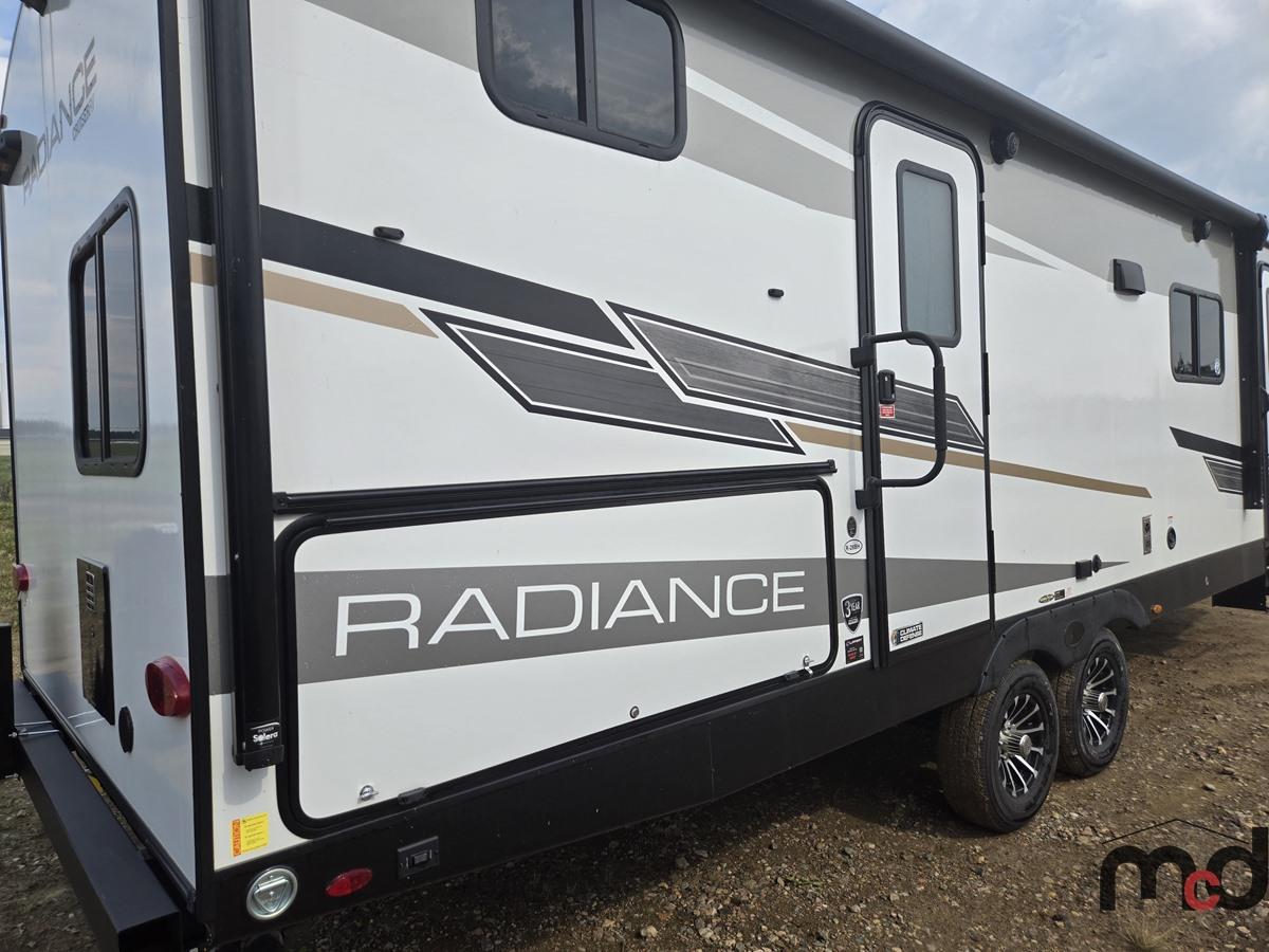 2023 Cruiser RV Radiance R-28BH 33' T/A Travel Trailer (Unused)